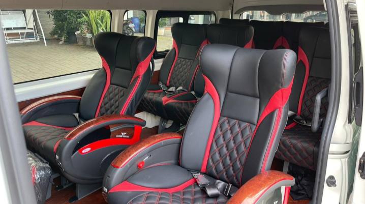 Sewa Hiace Premio Luxury Jakarta Full Fasilitas - Yoshi Trans