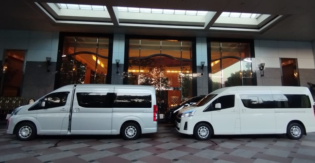 Hiace Commuter 15 Seat – Yoshi Trans Holiday